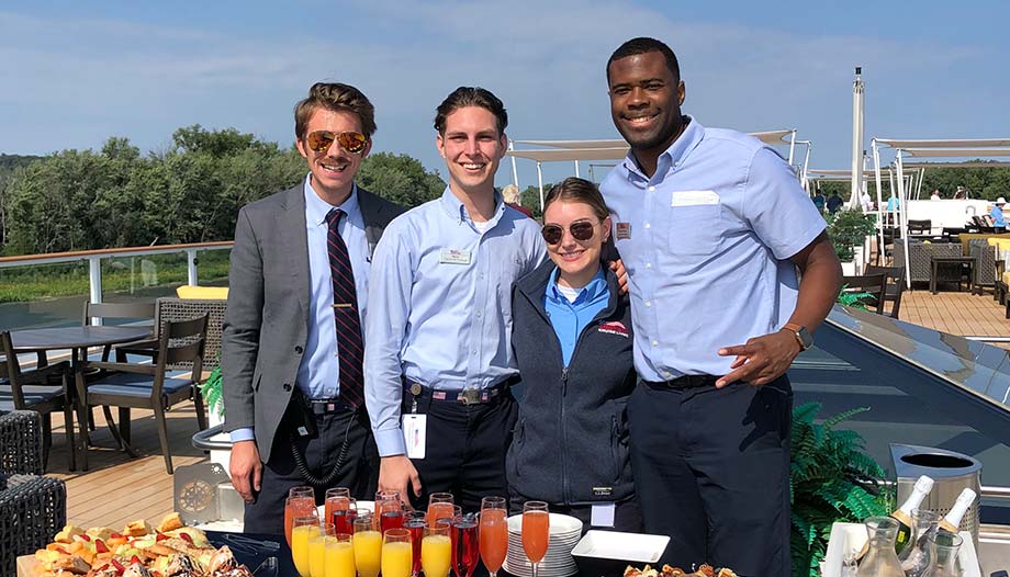 Personalized Service from Cruise Professionals | American Cruise Lines